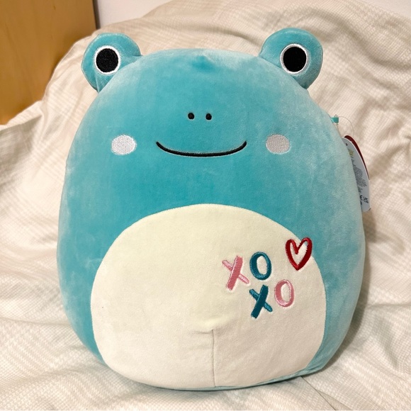 Squishmallows | Toys | Bnwt 2 Ludwig The Frog Xoxo Valentines Day ...
